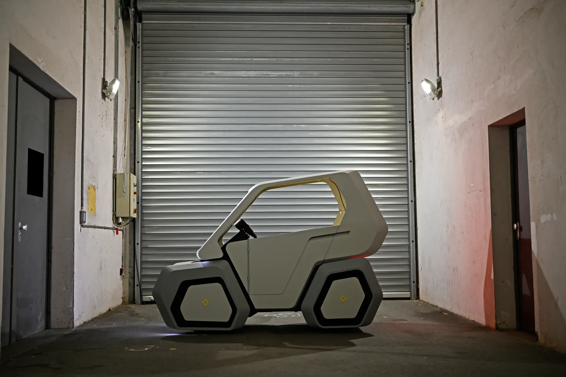 UILA the 3D printed electric car - Ozzie Small