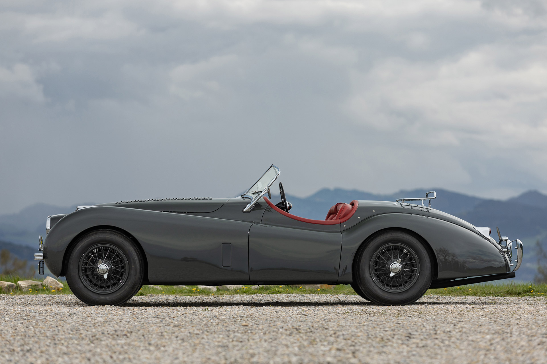 CLARK GABLE'S 1952 JAGUAR XK120 ROADSTER - Ozzie Small