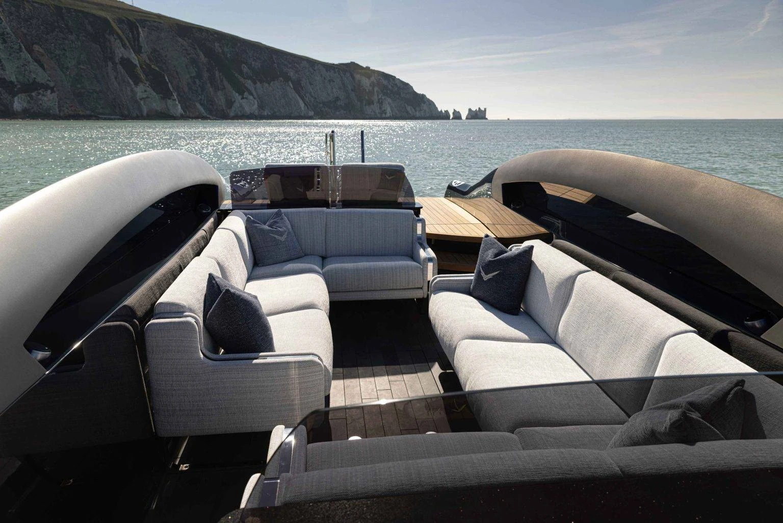 Falcon Tenders-ANCHORED IN EXCELLENCE - Ozzie Small