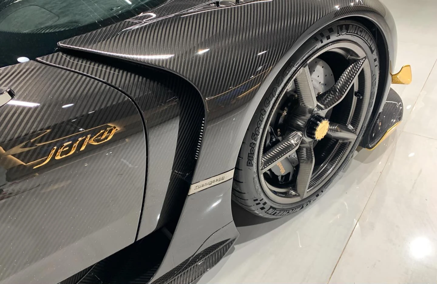 All-Carbon Koenigsegg Jesko Attack With 24K Gold Accents - Ozzie Small